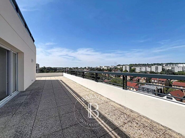 Appartement 4 pièces à louer à Montreuil, Versailles