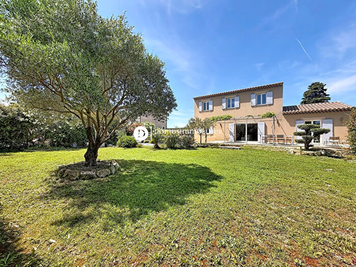 Maison 6 pièces à vendre à Saint-Saturnin-lès-Avignon