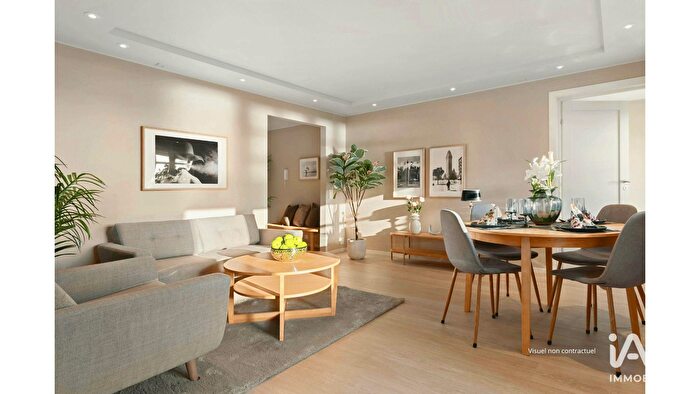 Appartement à vendre - La Courneuve, Waldeck Rochet - 5 pièces - 4 chambres