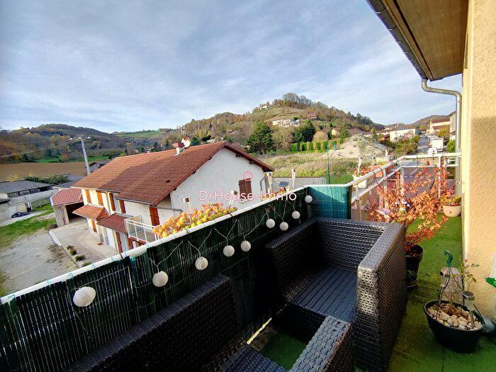 Appartement à vendre - Saint-Vérand - 4 pièces - 3 chambres