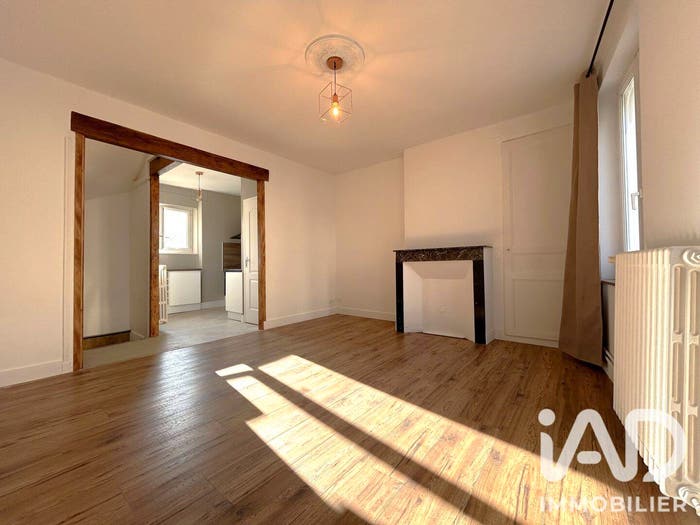 Appartement 5 pièces à Est, Lisieux, à louer