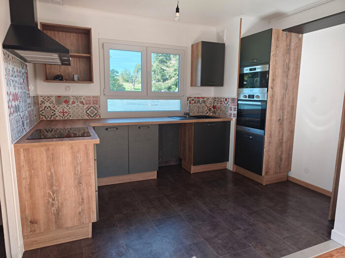 Maison à louer - Hergugney - 4 pièces - 3 chambres