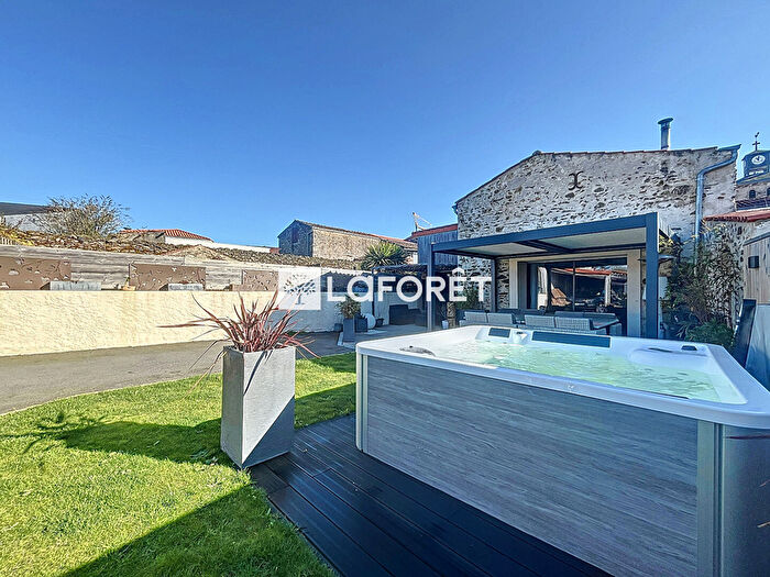 Maison à vendre - La Séguinière - 8 pièces - 3 chambres