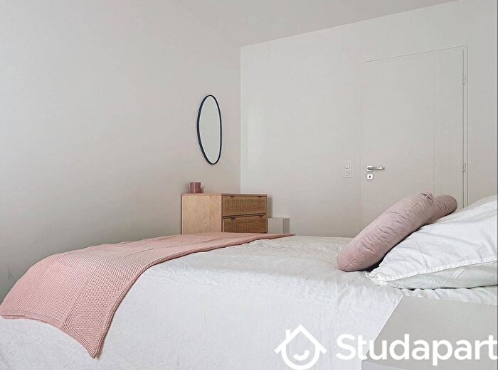 Appartement à louer - République, Puteaux - 1 pièce - 1 chambre