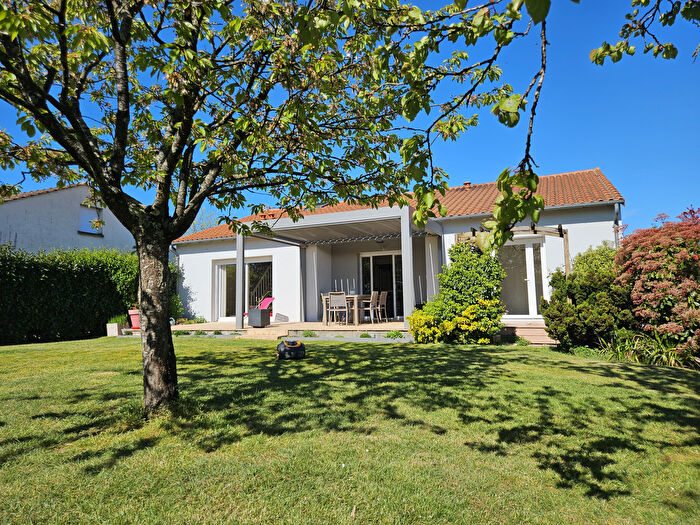 Maison à vendre - Cholet - 7 pièces - 5 chambres