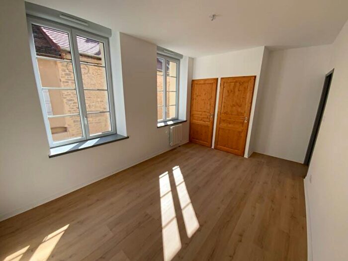 Appartement à louer - Saint-Gengoux-le-National - 4 pièces - 3 chambres