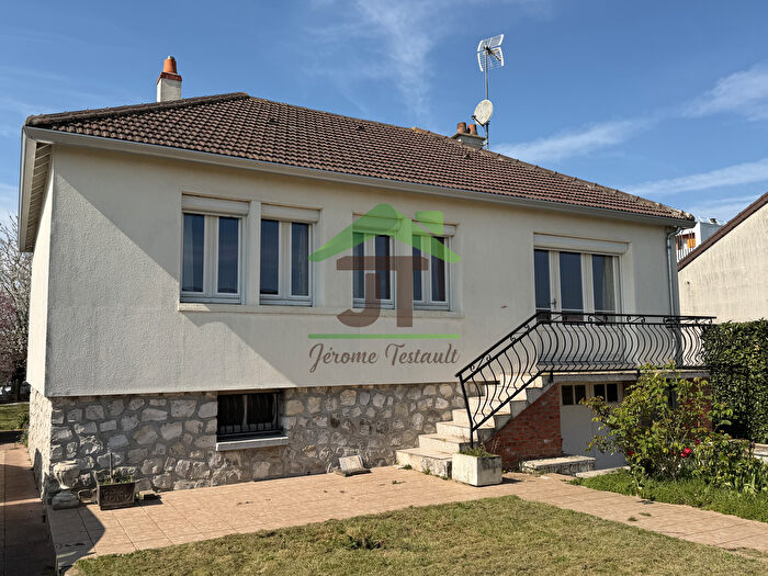 Maison à vendre - Châteaudun - 4 pièces - 3 chambres