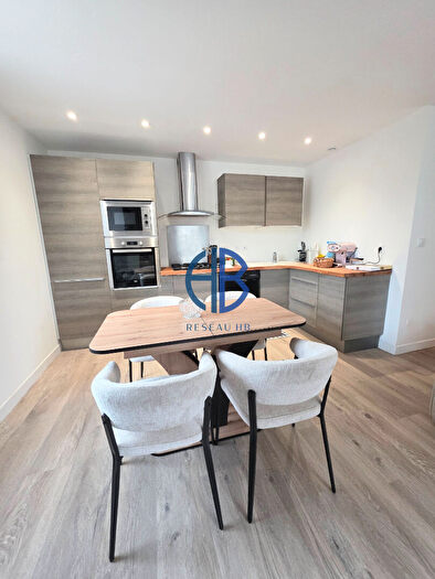 Maison à vendre - Aoste - 8 pièces - 6 chambres