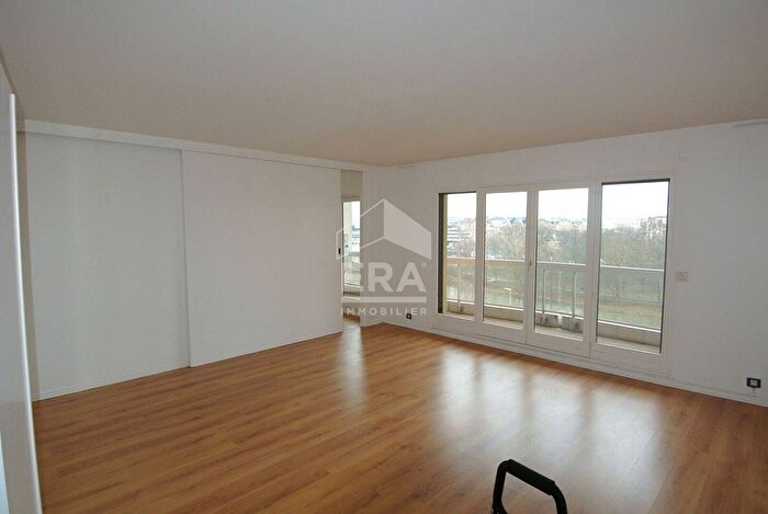 Seine Nord, Puteaux : Appartement 4 pièces à louer