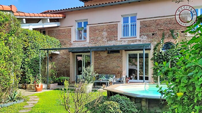 Maison à vendre - LIsle-Jourdain - 6 pièces - 5 chambres