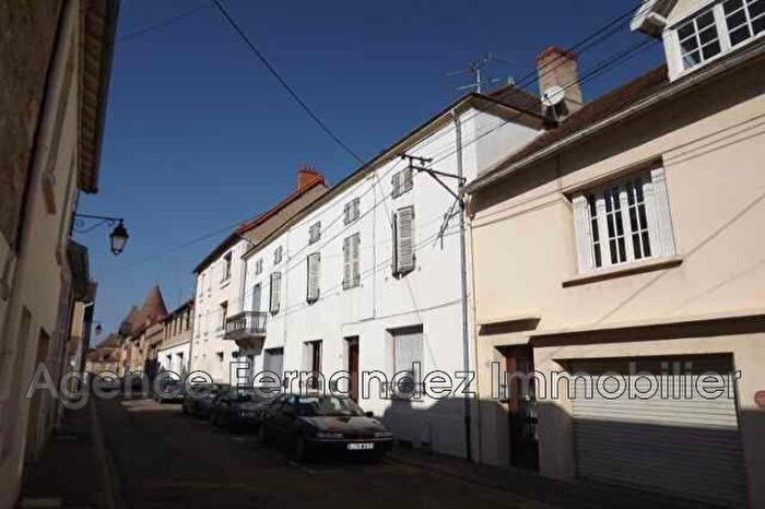 Maison 12 pièces à Marcigny, à vendre