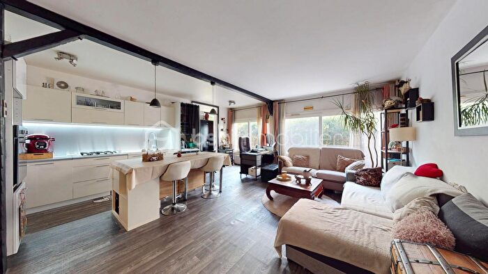 Appartement 4 pièces à vendre - Évry, Champs Elysées