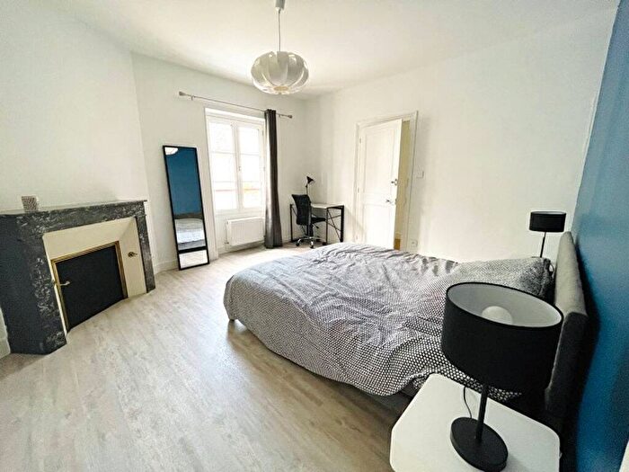 Maison à louer - Centre Ville, Blois - 1 pièce - 1 chambre