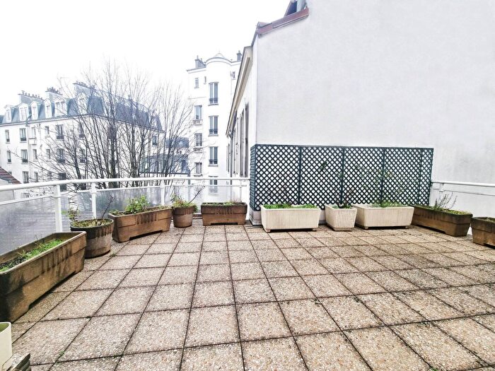 Appartement à louer - Charles de Gaulle, Saint-Mandé - 4 pièces - 3 chambres