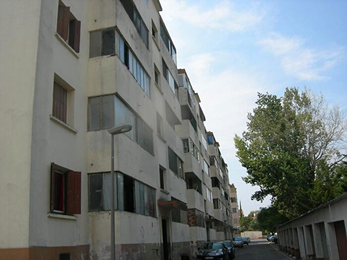 Carpentras, Sud : Appartement 3 pièces à vendre