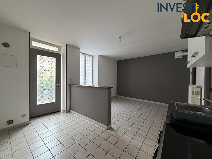 Buxy : Appartement 2 pièces à louer