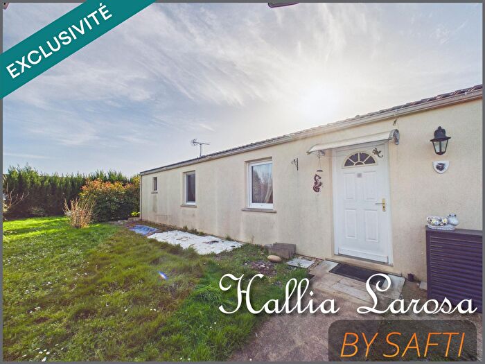 Maison à vendre - Chapelle-Viviers - 6 pièces - 5 chambres