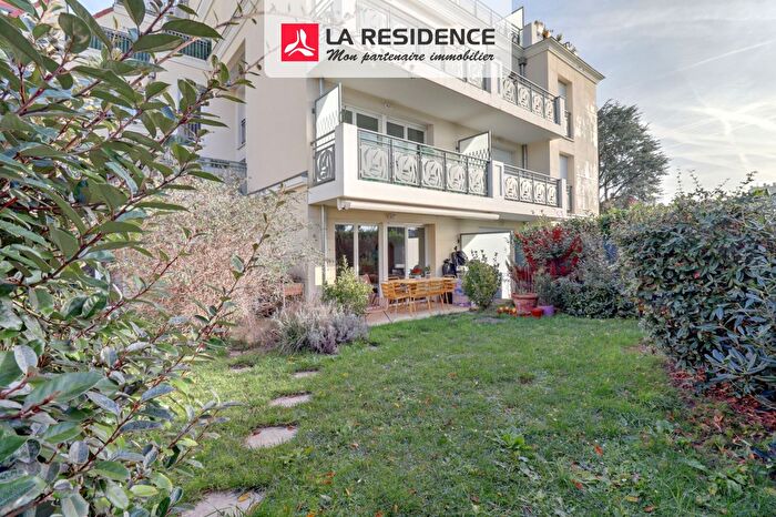 Appartement à vendre - Poissy, Foch, Les Sablons - 4 pièces - 2 chambres