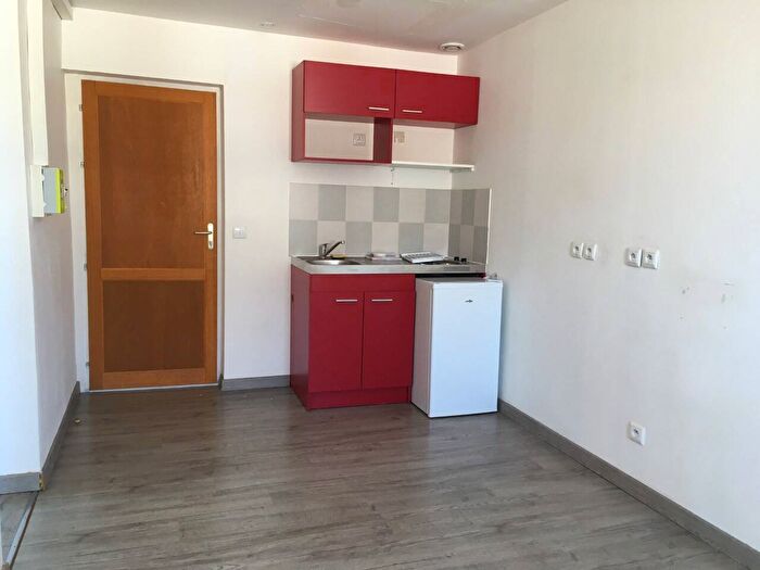 Appartement à louer - Centre Ville, L Aigle - 2 pièces - 1 chambre