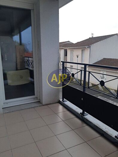 Appartement à louer - La Beaume-Avant Garde, Rochefort - 3 pièces - 2 chambres