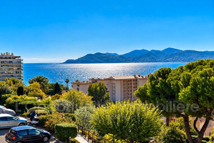 Appartement 2 pièces à vendre - Cannes, Croix des Gardes