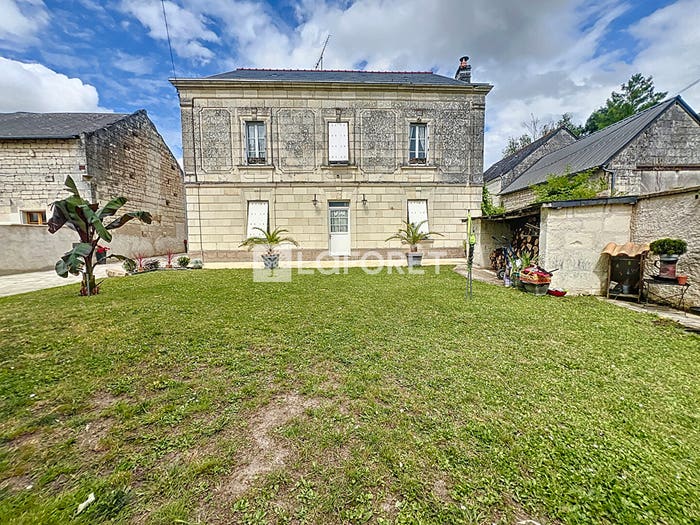 Maison 5 pièces à Saint-Just-sur-Dive, à vendre