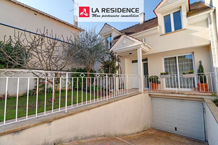 Maison à vendre - Poissy - 7 pièces - 5 chambres