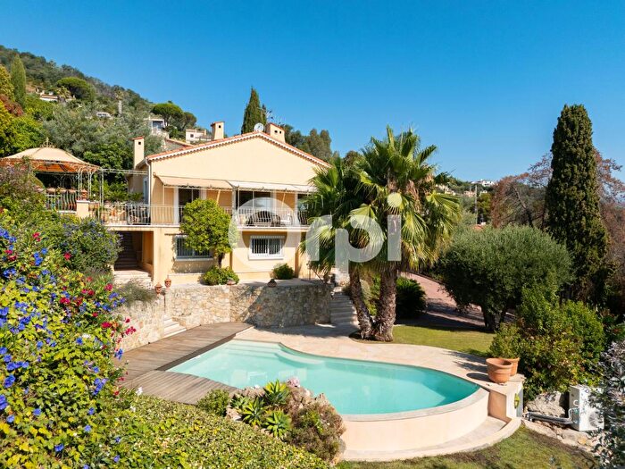 Maison à vendre - Mandelieu-la-Napoule, Capitou - 6 pièces - 4 chambres