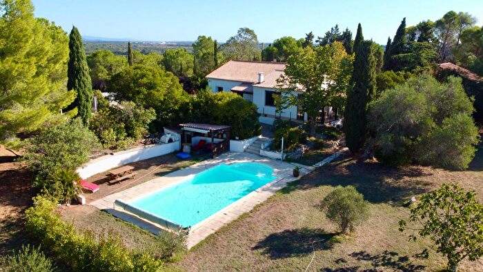 Maison 5 pièces à Béziers, Crouzette, Montimas, Montimaran, à vendre