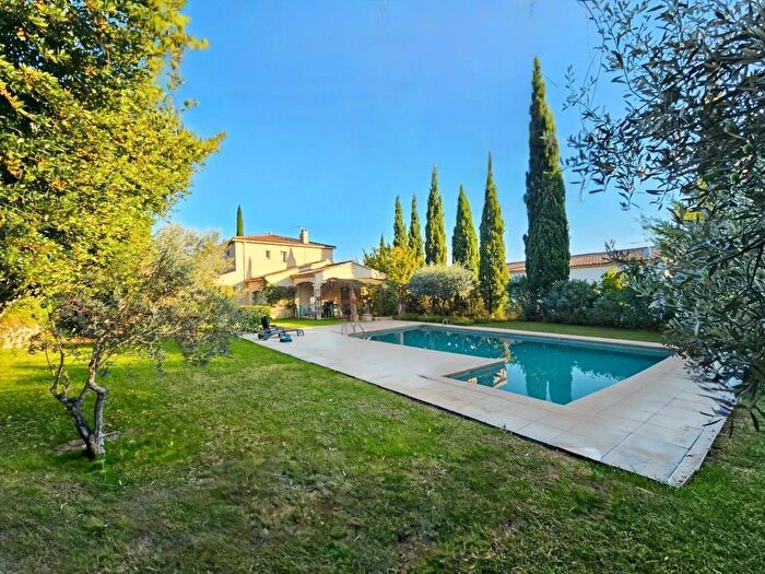 Maison à vendre - Uzès - 6 pièces - 5 chambres