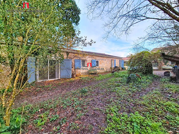 Maison à vendre - Blanquefort, Caychac - 8 pièces - 5 chambres