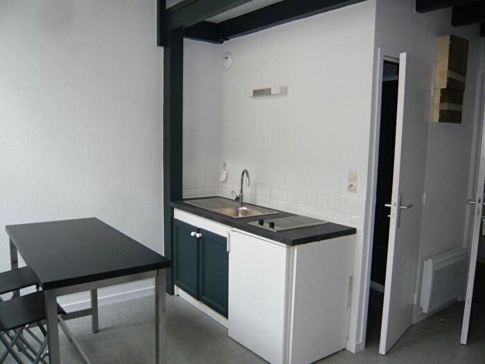 Appartement à louer - Saint-Étienne, Saint-Roch, Vivaraize, Valbenoite, Centre Deux - 1 pièce - 1 chambre