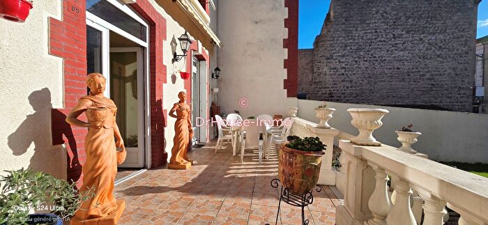 Maison à vendre - Unieux - 5 pièces - 4 chambres