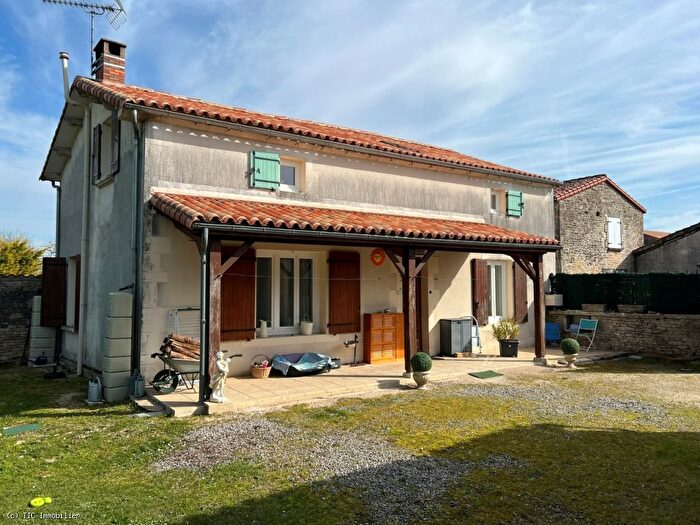 Villefagnan - Maison 4 pièces à vendre