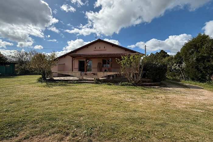Maison à vendre - Montayral - 4 pièces - 3 chambres