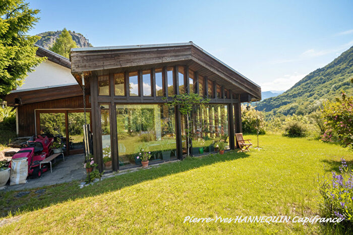 Salins-les-Thermes - Maison 15 pièces à vendre