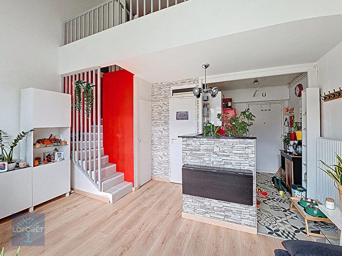 Appartement 1 pièce à Évry, Les Epinettes, à vendre