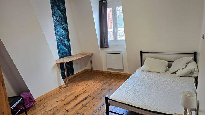 Appartement à louer - Ennequin, Loos - 1 pièce