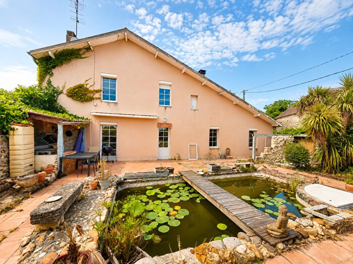 Saint-Martin-Petit - Maison 6 pièces à vendre