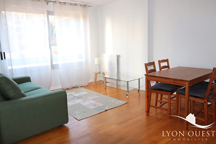 Appartement à louer - Charbonnières-les-Bains - 2 pièces - 1 chambre