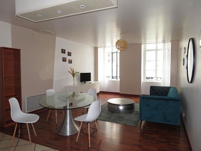 Pau, Centre-ville : Appartement 2 pièces à louer