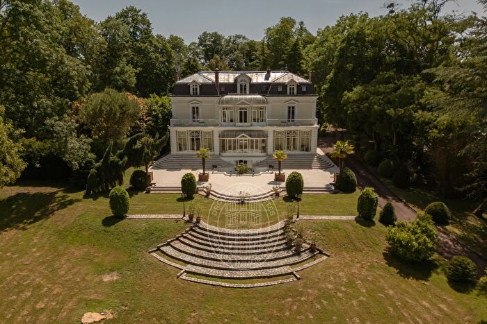 Maison 20 pièces à vendre à Rubelles