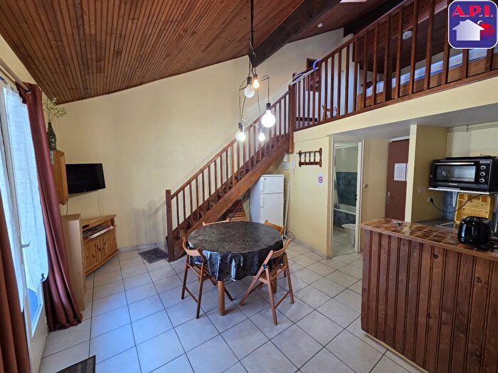 Appartement à vendre - Ax-les-Thermes - 2 pièces - 1 chambre