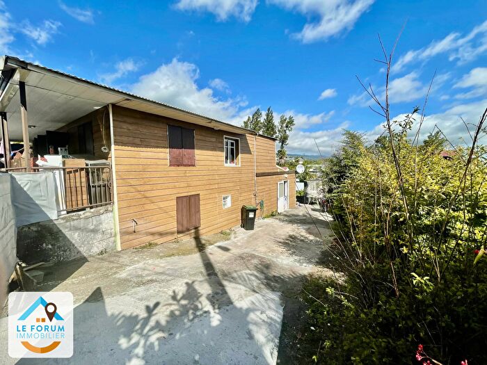 Maison à vendre - Le Tampon - 7 pièces - 5 chambres