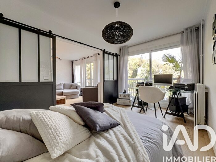 Appartement à vendre - Bougival - 4 pièces - 2 chambres