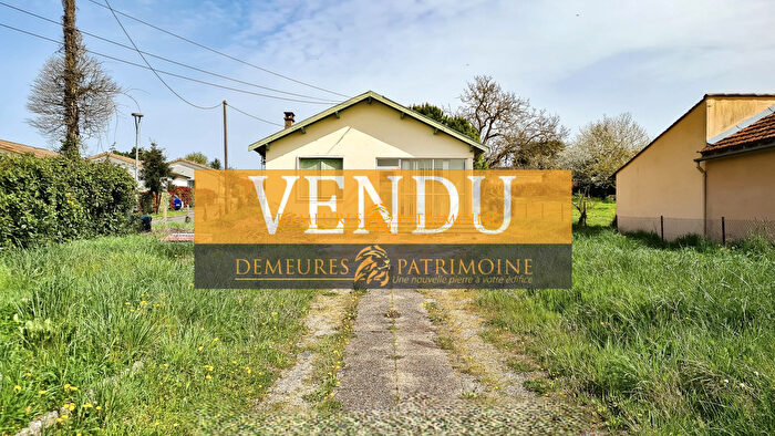 Maison à vendre - Saint-Yrieix-sur-Charente - 3 pièces - 2 chambres
