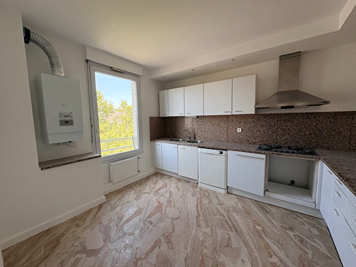 Villeurbanne, Ferrandière, Maisons Neuves - Appartement 5 pièces à louer
