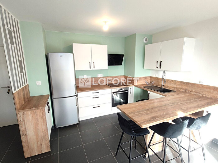 Appartement à louer - Brignais - 3 pièces - 2 chambres