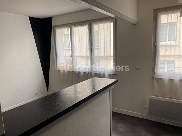 Lecoq, Clermont-Ferrand - Appartement 1 pièce à louer
