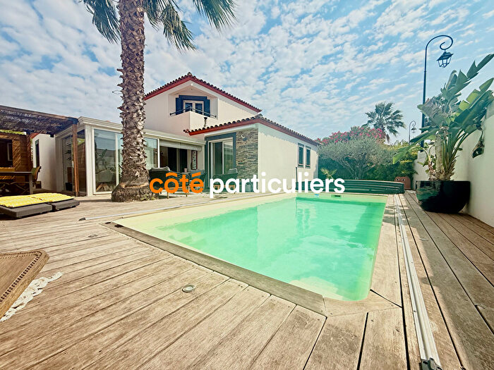 Maison à vendre - Aigues-Mortes - 5 pièces - 3 chambres